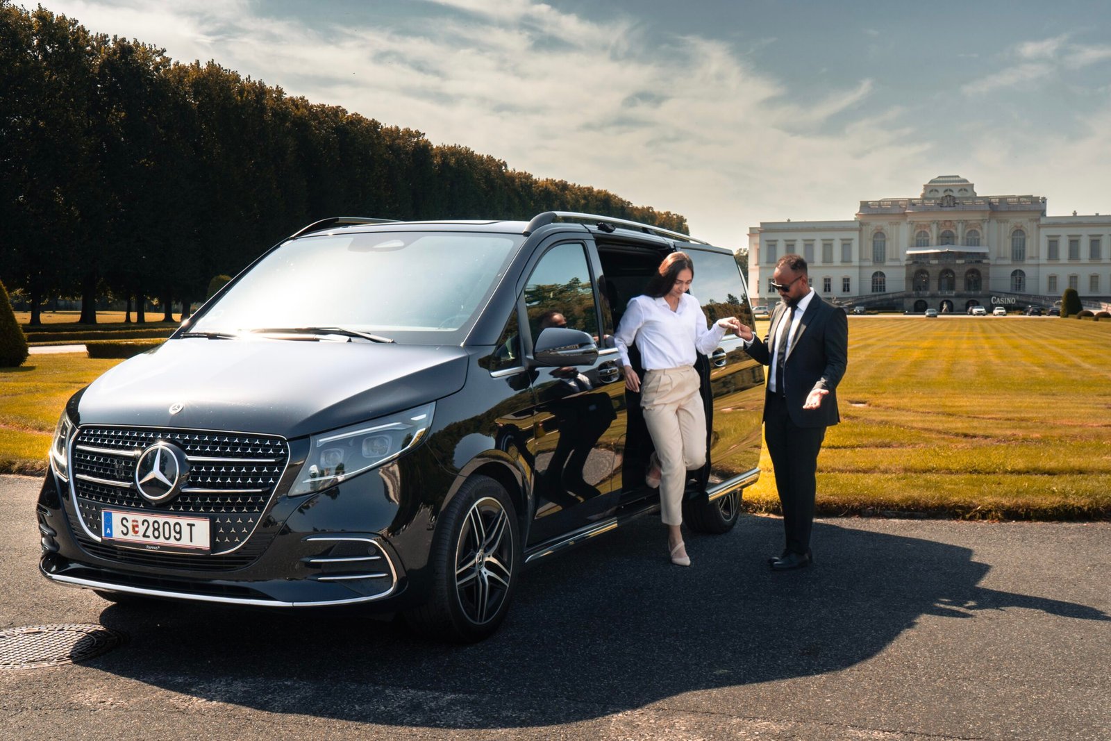Salzburg Airport Transfer to Bad Gastein · Joyplus